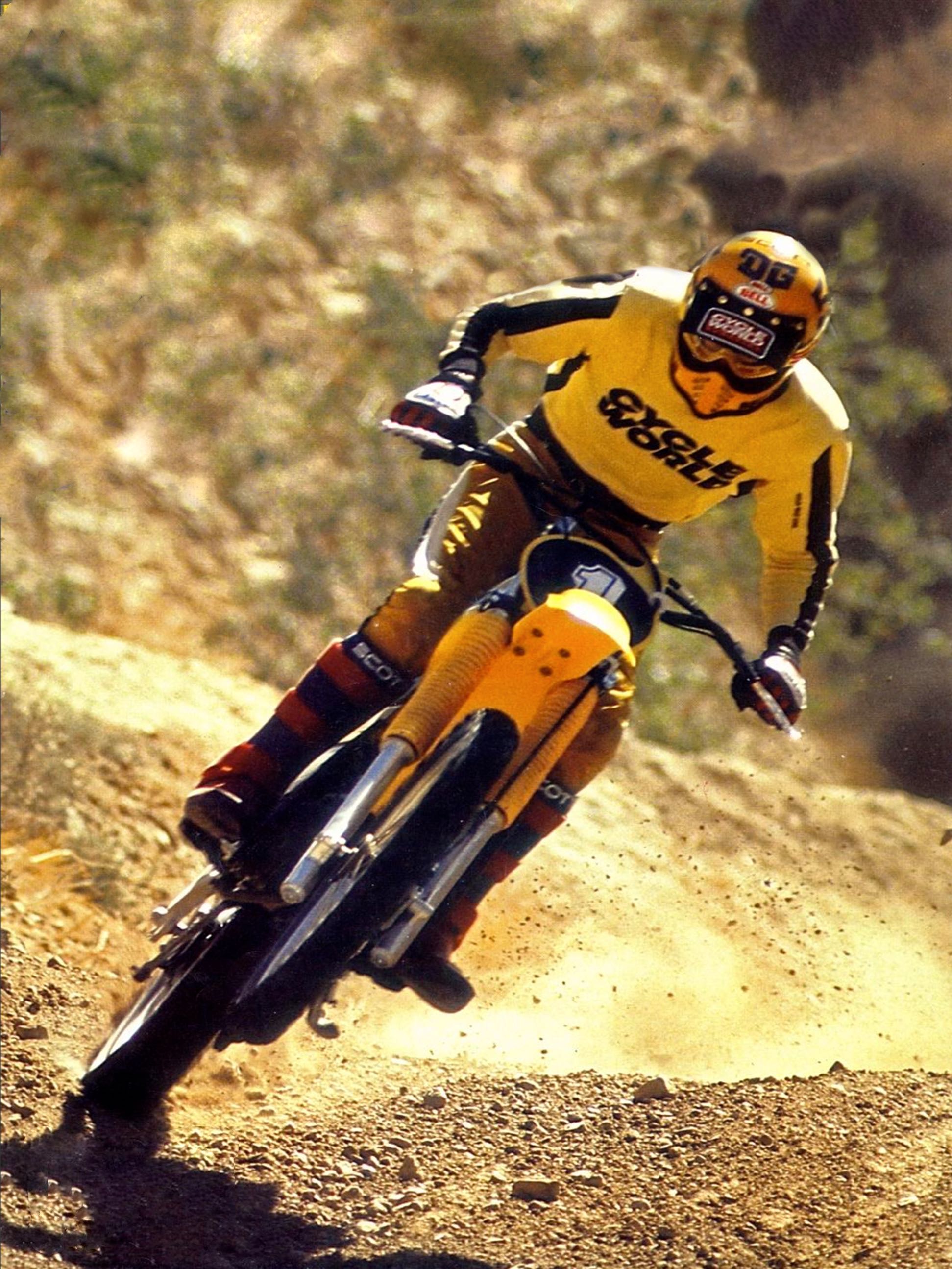 “Maxxis Tires” – Classic Steel 1980 YZ250G – PulpMX
