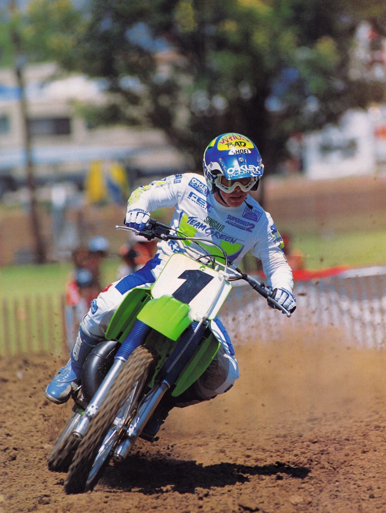 “Maxxis Tires” – Classic Steel 158: 1988 Kawasaki KX250 – PulpMX