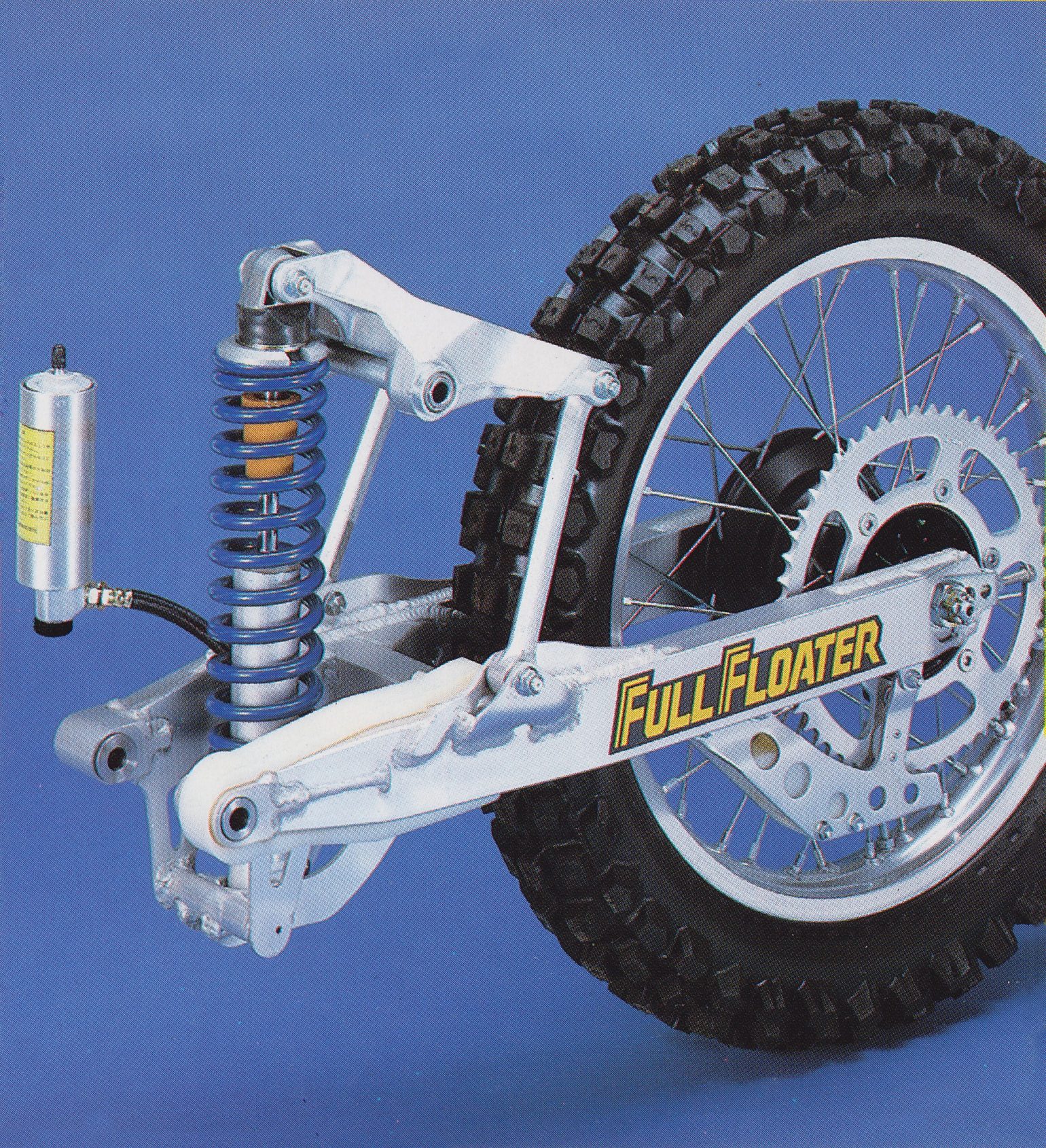 “Maxxis Tires” – Classic Steel #179 “1986 Suzuki RM250” – PulpMX